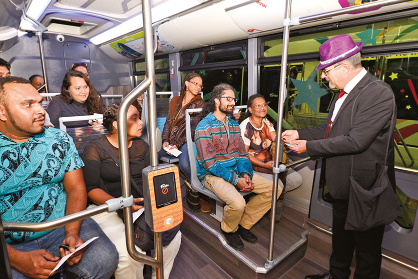 Le Néobus s’offre un tour des baies, de nuit, pour séduire ses ...