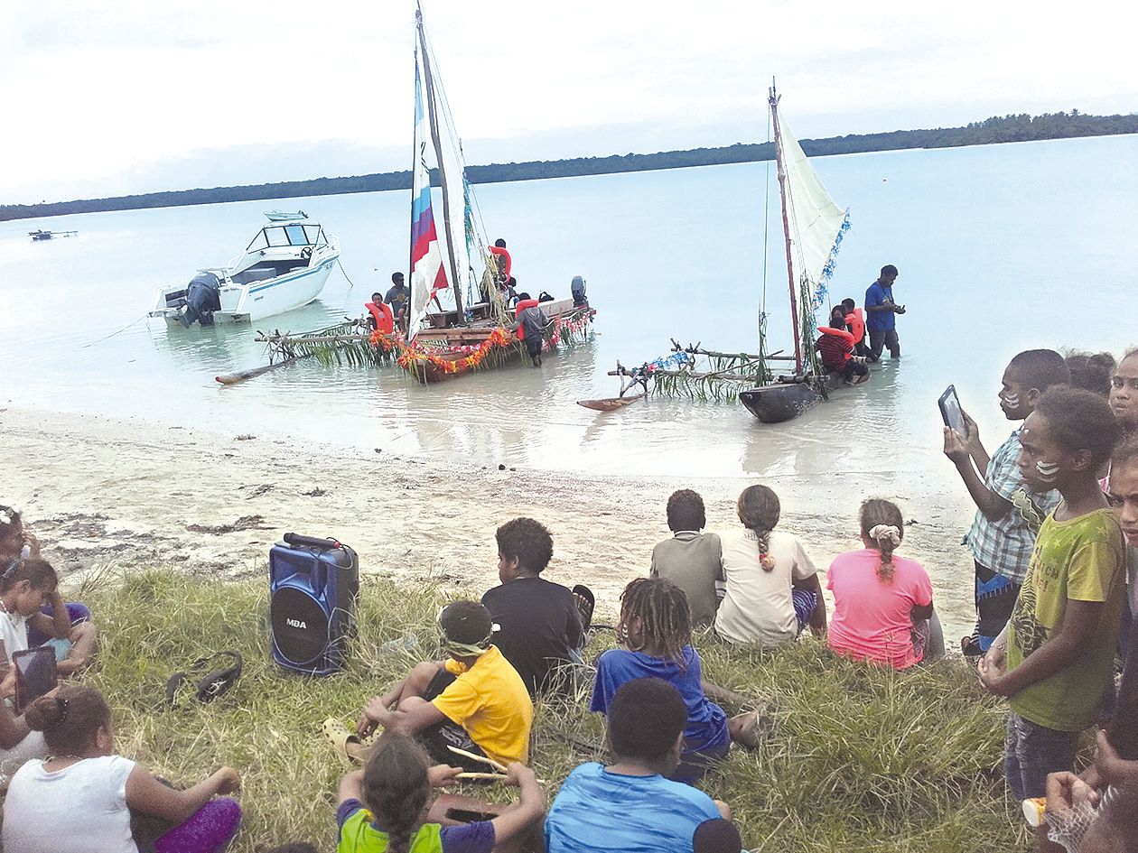 BRO_IDP_PIROGUE.jpg | Les Nouvelles Calédoniennes