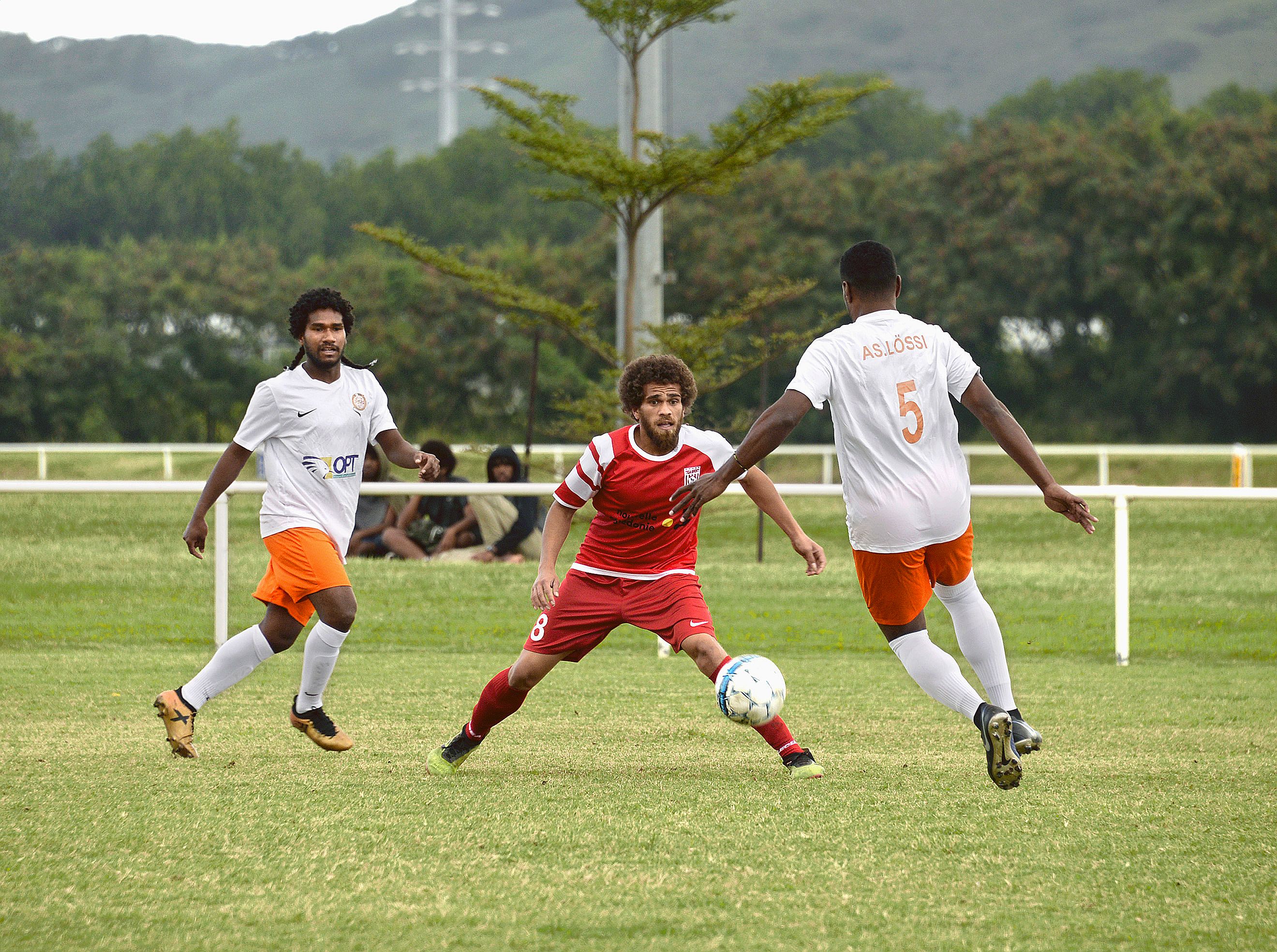 La remontada de Tiga Sport devant l’AS Lössi | Les Nouvelles Calédoniennes