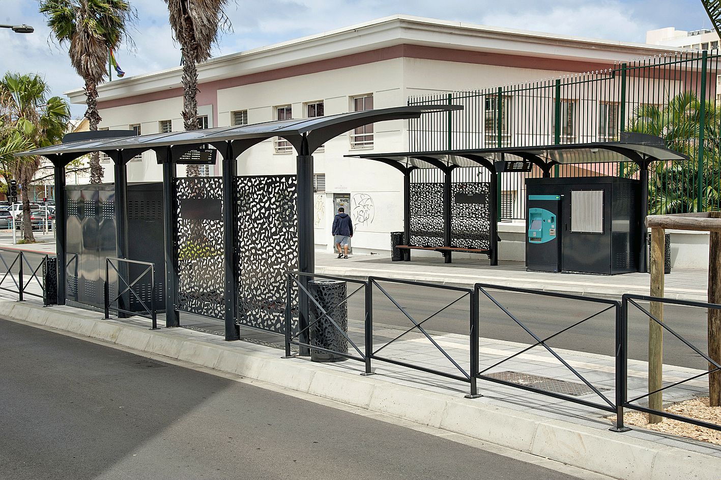 Avec le Néobus, les automobilistes doivent adapter leurs comportements ...