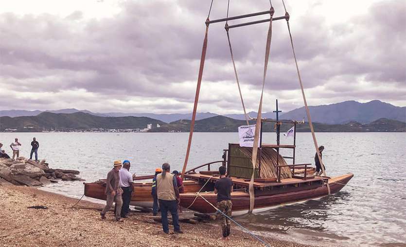 Meryeamana, une pirogue pour se remettre à flot | Les Nouvelles ...